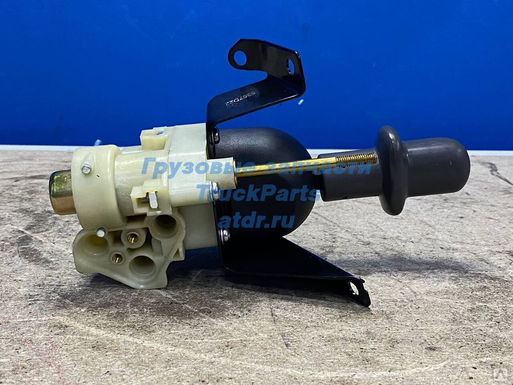 Кран ручного тормоза Volvo FH FM SAMPA 091080 купить за 9 700 руб. в ...
